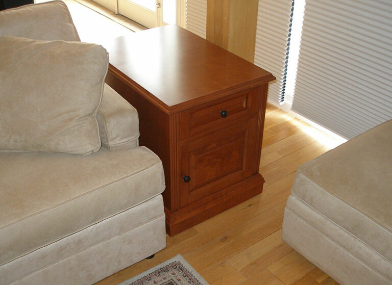 Small Audio Cabinets